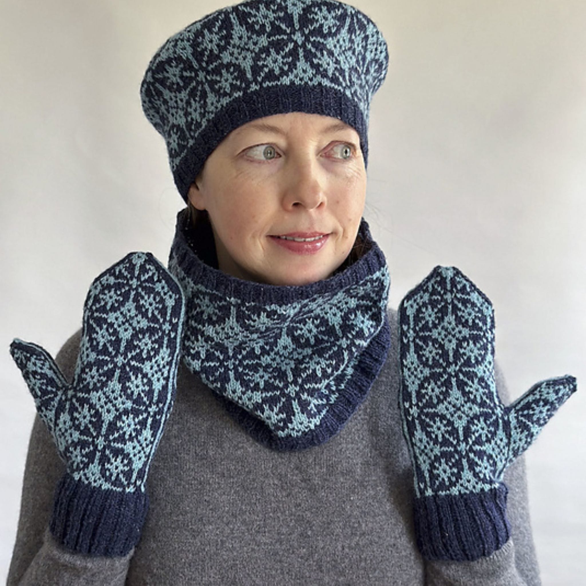 Estel Tam, Cowl, & Mittens by Virginia Sattler-Reimer in Jamieson's of ...