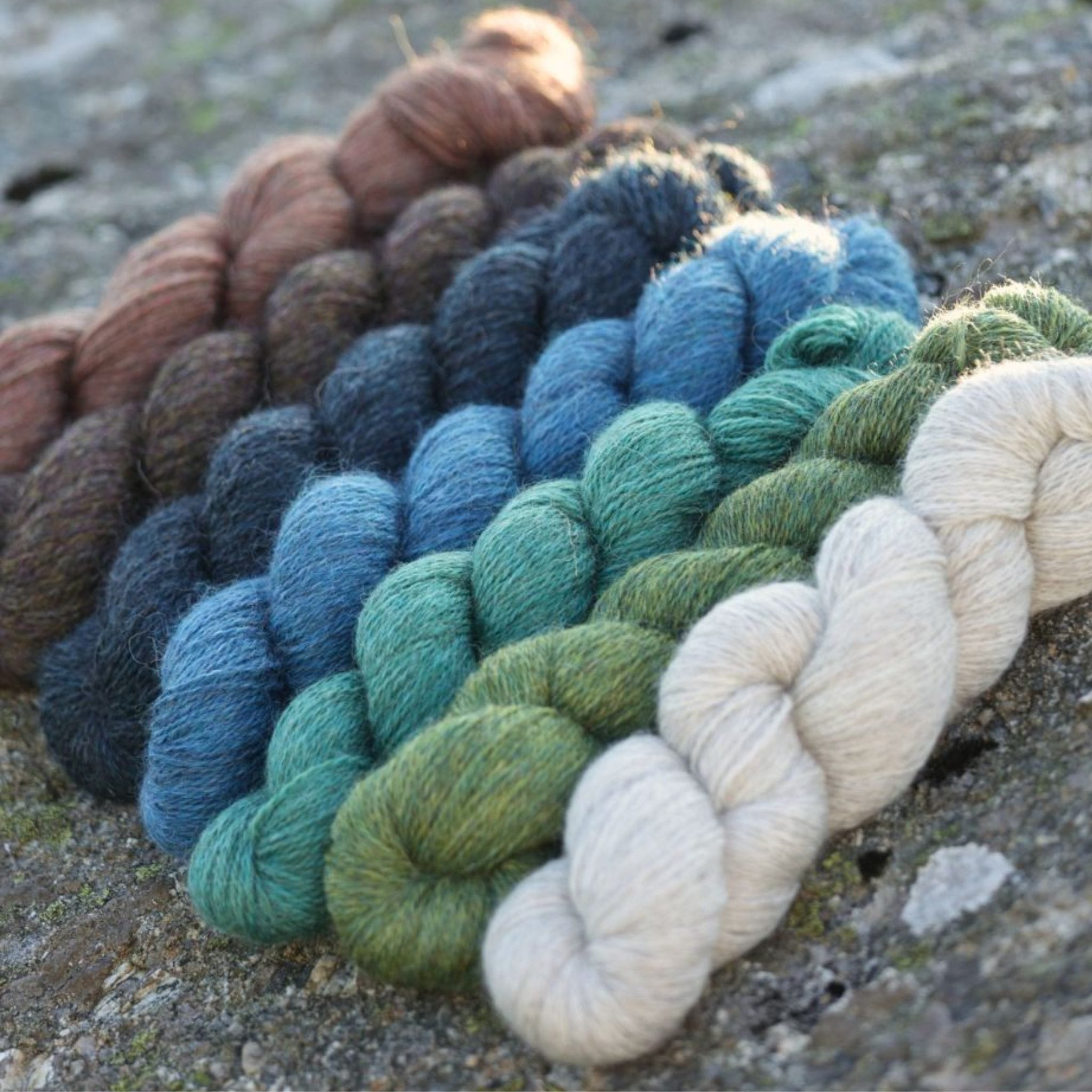 John Arbon Mineralogy (4ply) – The Woolly Thistle