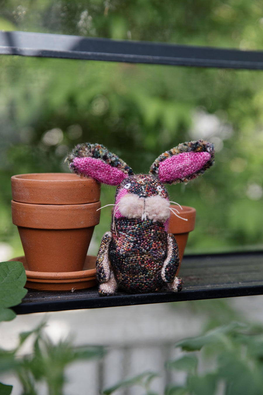 Tiny Friends: A Guide to Mosaic Embroidery by Tomomi Mimura – The Woolly Thistle