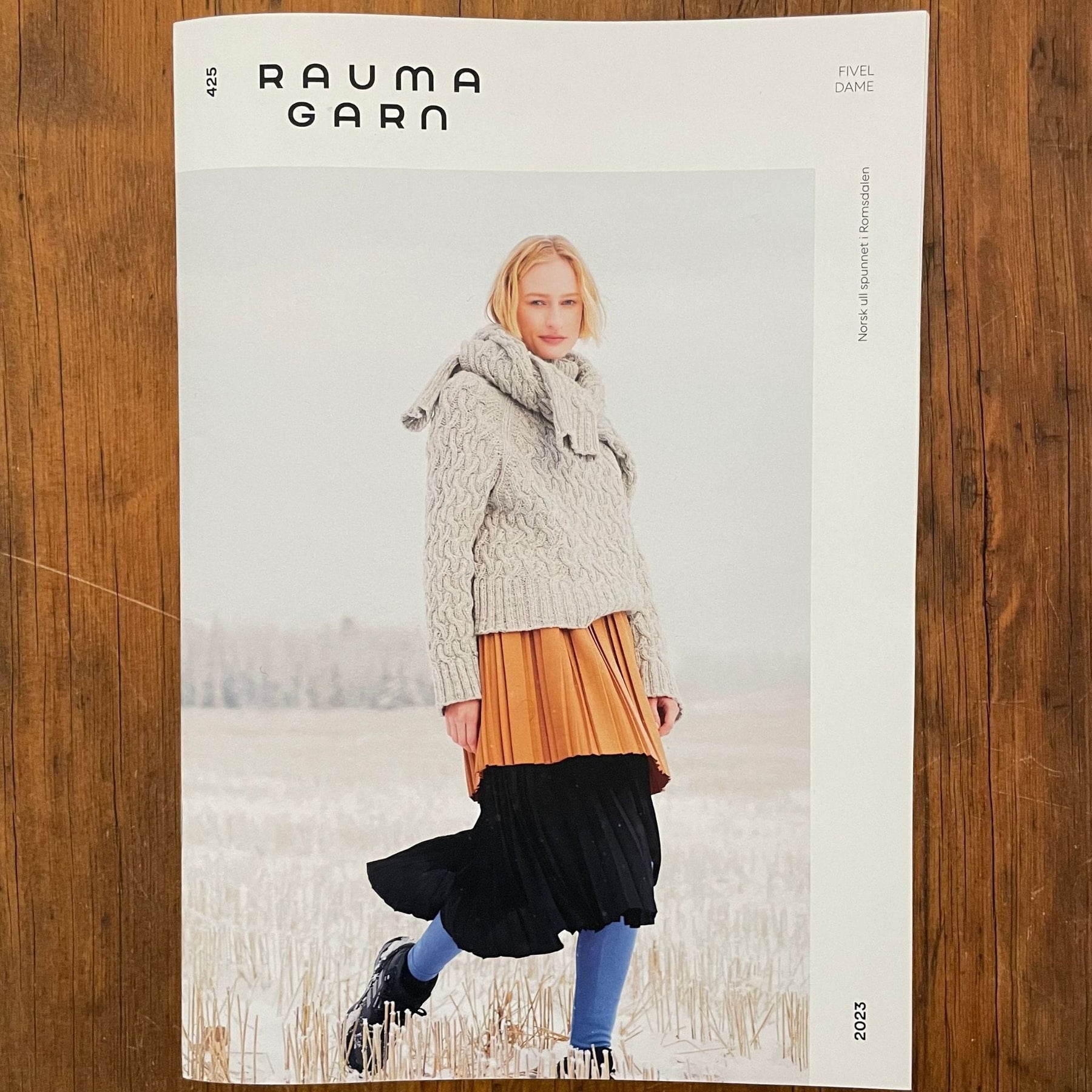 Rauma Pattern Book 425: Fivel Dame – The Woolly Thistle