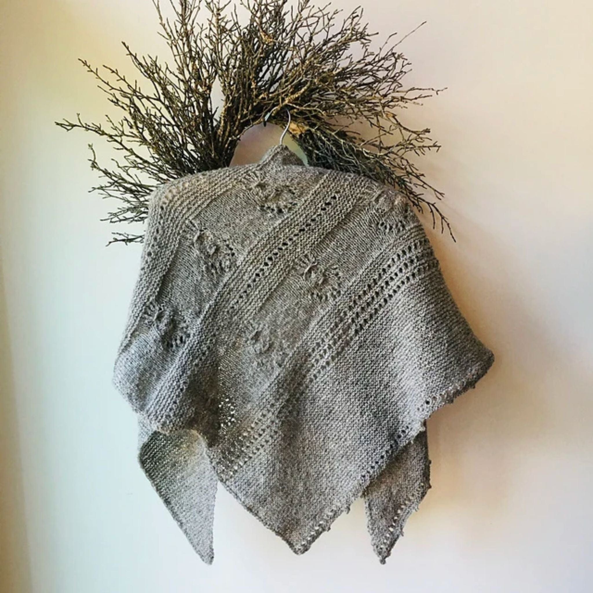 Highland Thistle Shawl by Carolyn Holbrook in Tukuwool Fingering – The ...