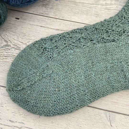 Knitting Patterns – The Woolly Thistle